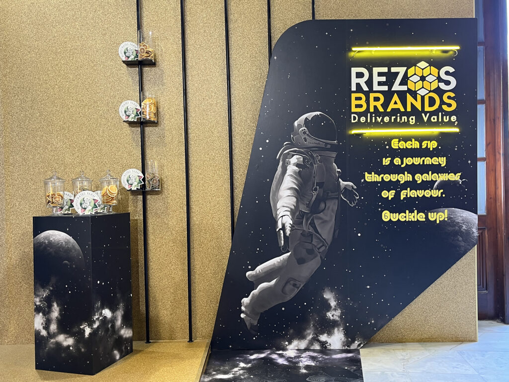 Cocktails Home - Rezos Brands Bar Edition